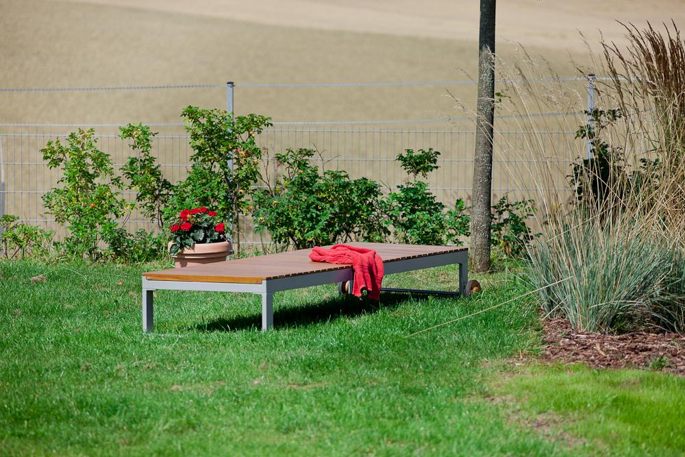 Naxos Liege mit Rädern - Gartenmöbel - Mein Online Baumarkt 24